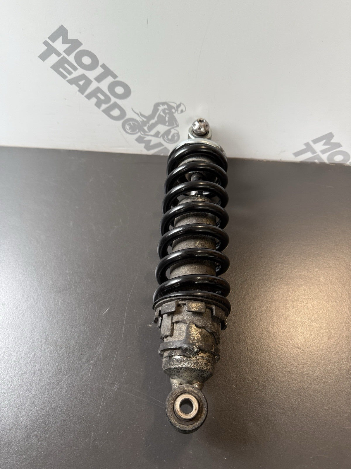 TRIUMPH TRIDENT 660 REAR SHOCK TRIDENT 660 Rear Shock OEM YEAR 2021-20 ...